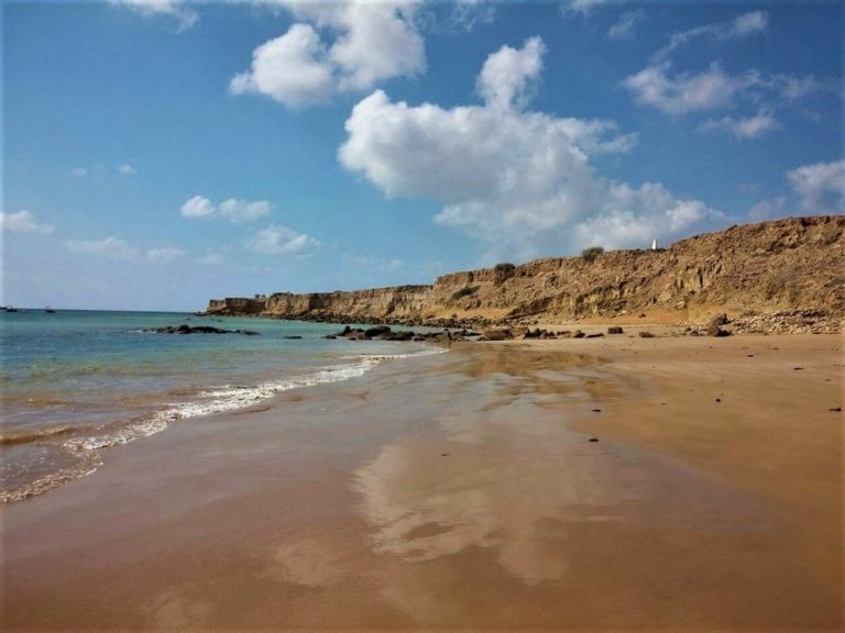 Top Best Beaches in Pakistan for a Relaxing Getaway